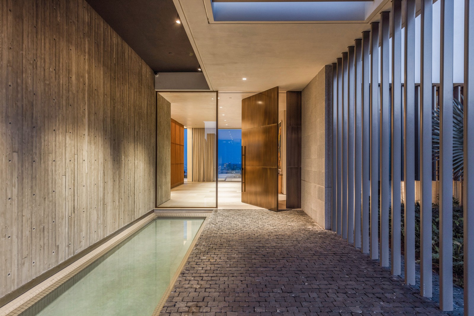 10721 Stradella Ct, Los Angeles, CA 90077 - Michael Chen